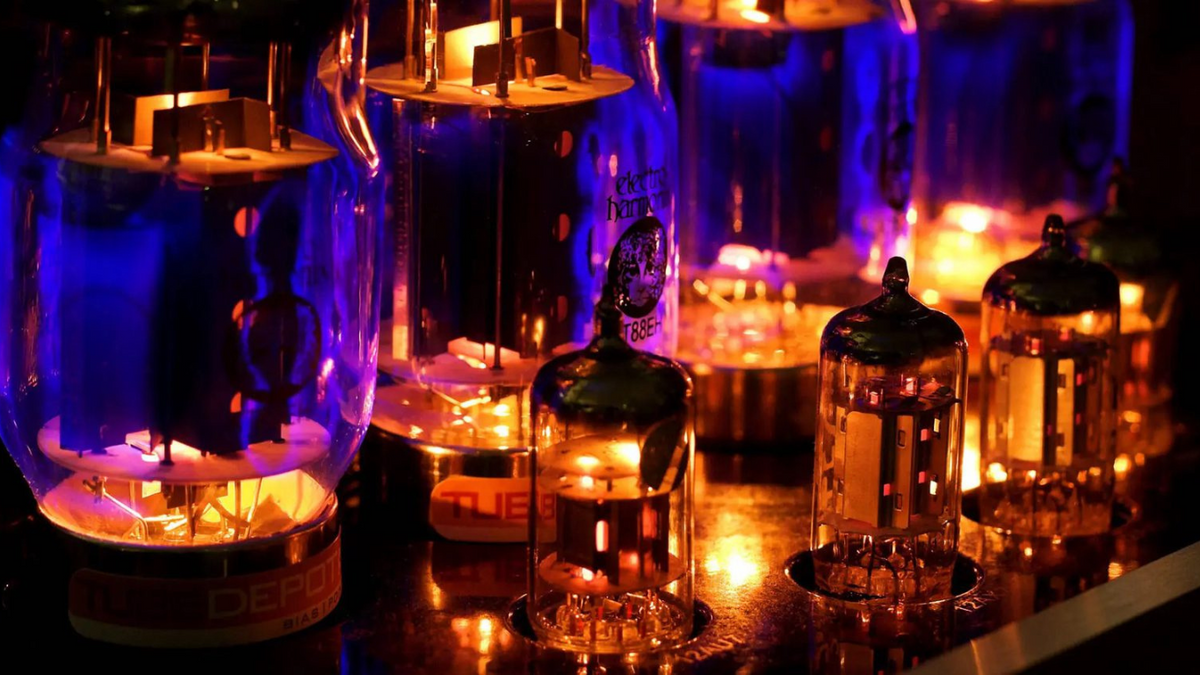 Indian Audio Icons – Early Valve Amplifiers | The Revolver Club