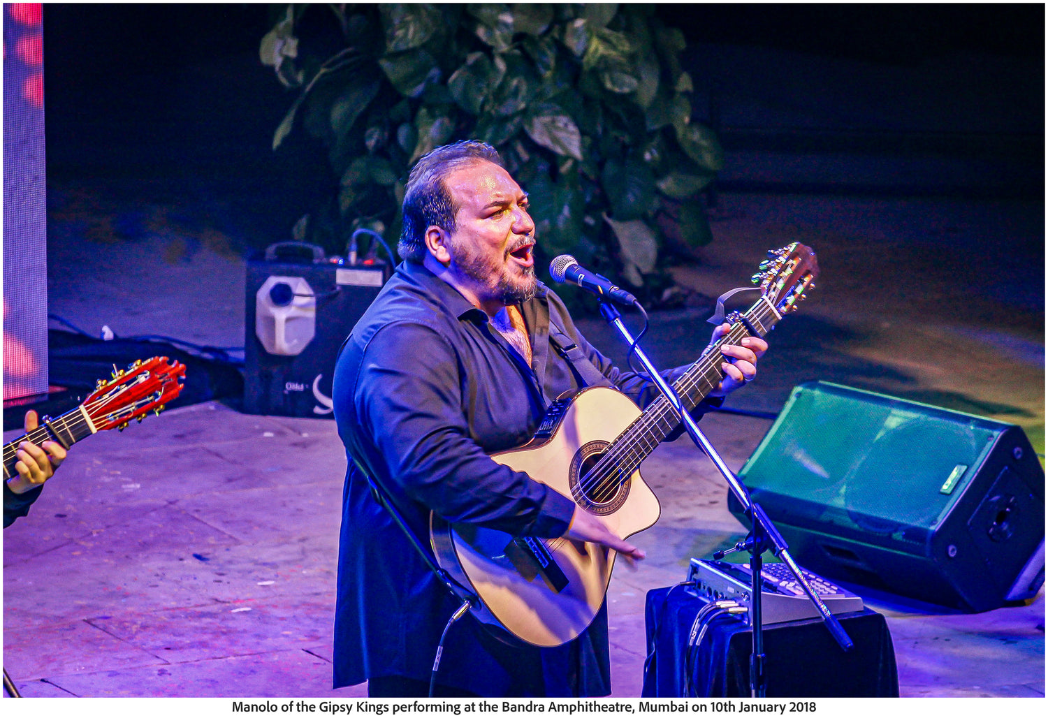 Manolo of the Gipsy Kings performing at the Bandra Amphitheatre, Mumba ...